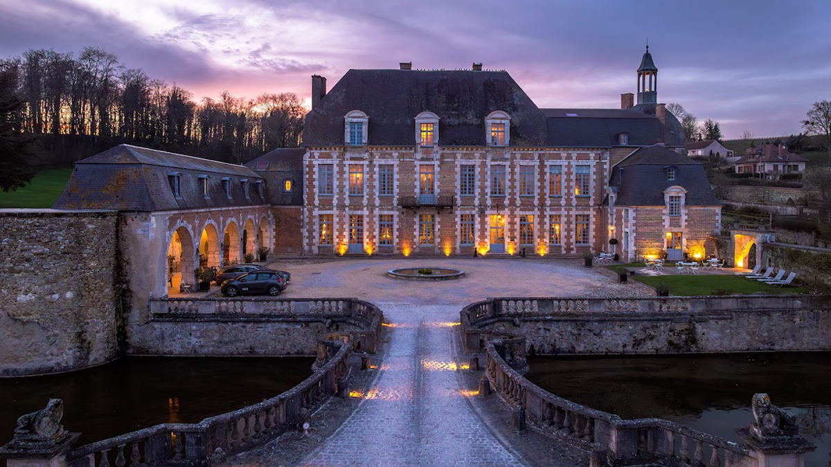 "Caractère" Rooms of the Château - Château d'Étoges